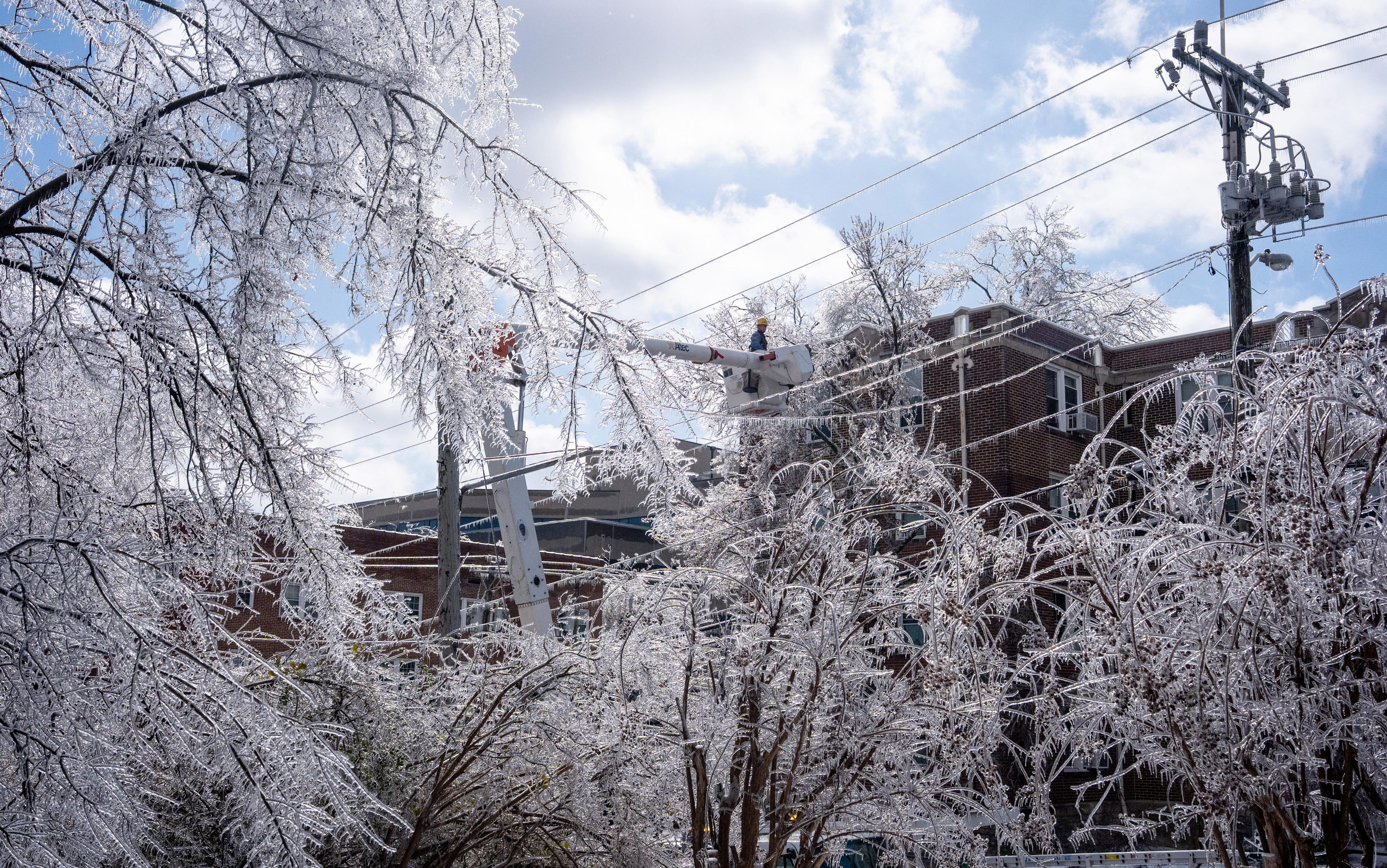 NES holds board meeting as Nashville fury builds over power loss. More