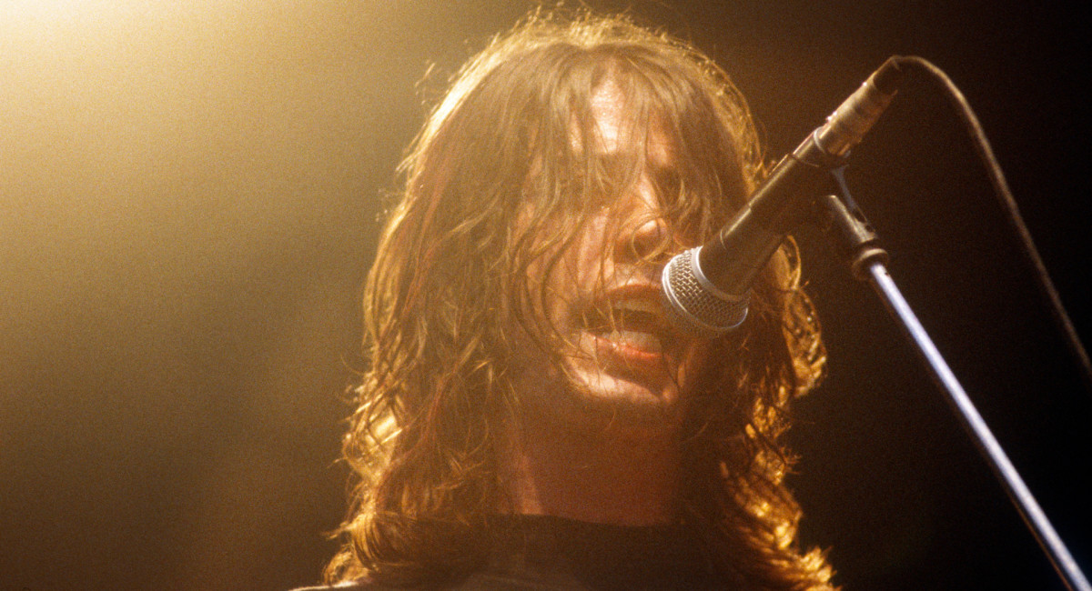 Foo Fighters announce completion of new album