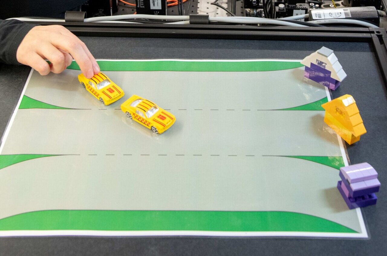 Collaboration of elementary particles: How teamwork among photon pairs ...