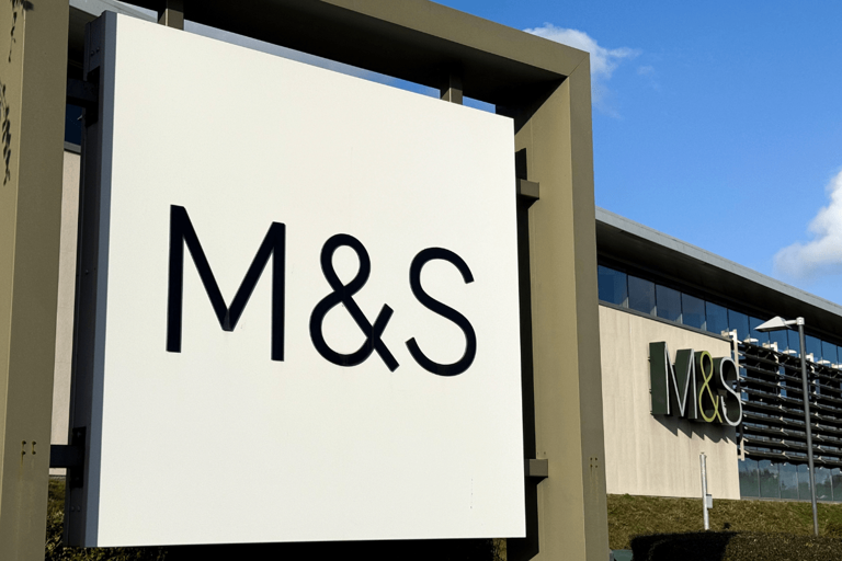 Put away those tight jeans, M&S shoppers say these £46 drawstring ...