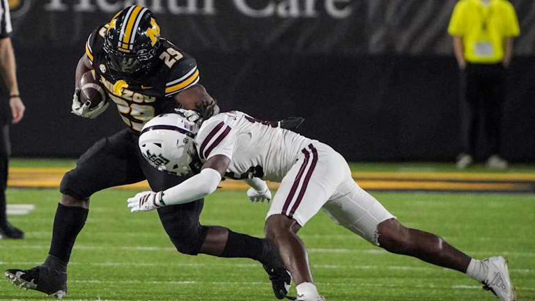 College football star named No. 2 RB after 1,600-yard season