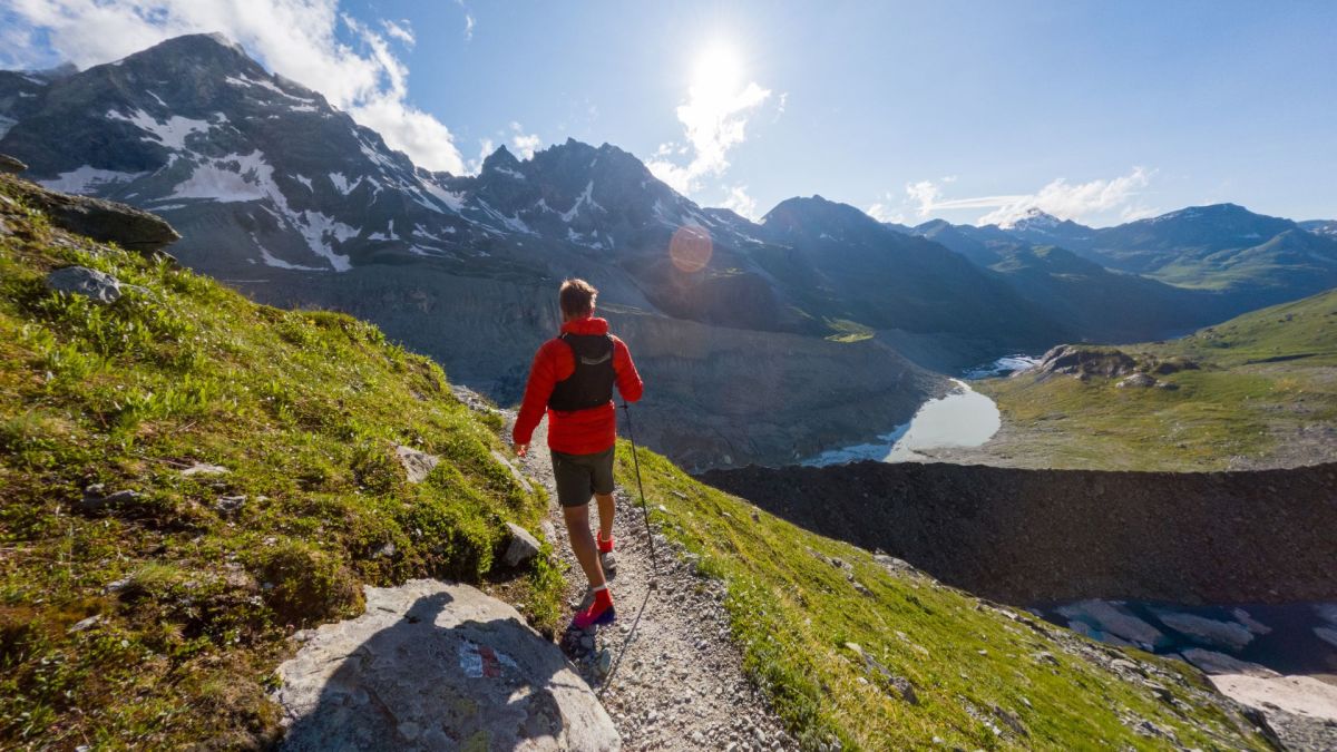 Military fitness coach reveals the beginner-friendly rucking routine ...