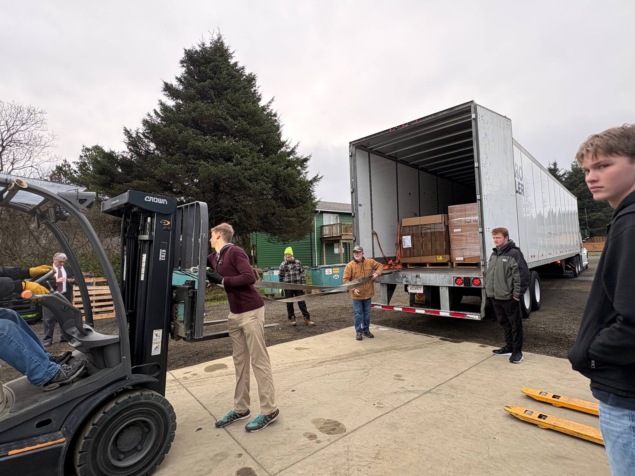 LDS Church sends 30,000 pounds of food to North Beach Senior Center