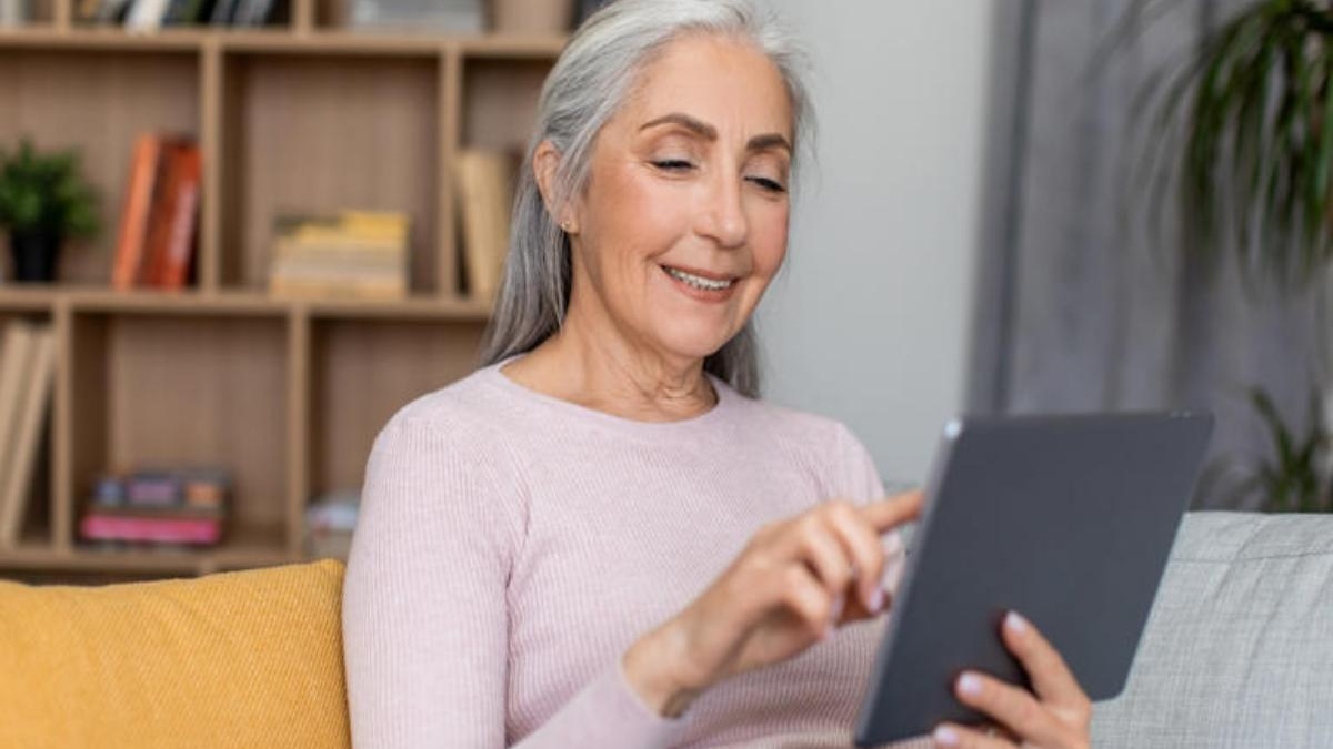 Boomers in retirement: 10 everyday things you should never pay full ...