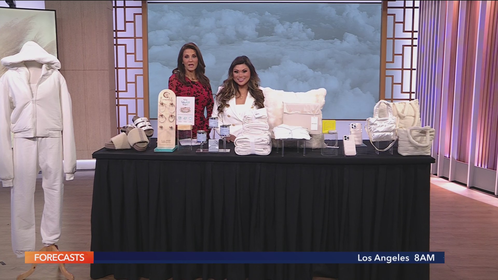 How to incorporate Pantone's color of the year 'Cloud Dancer' into your ...