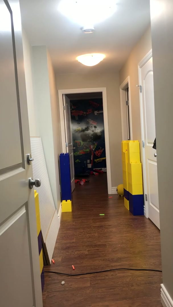 Nerf superhero war: Iron Man vs Danny Gun | Part 2 #shorts