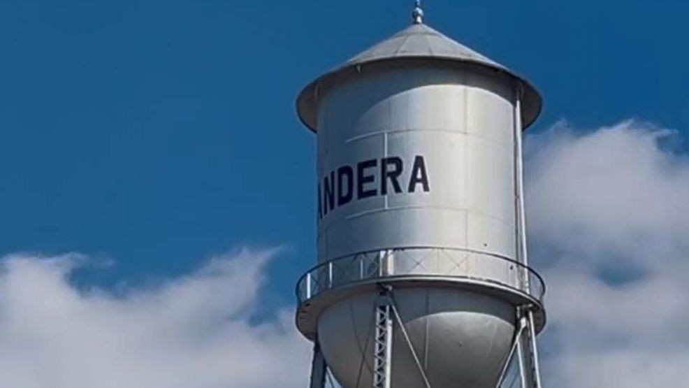 Severe weather causes major water leak at historic Bandera water tower
