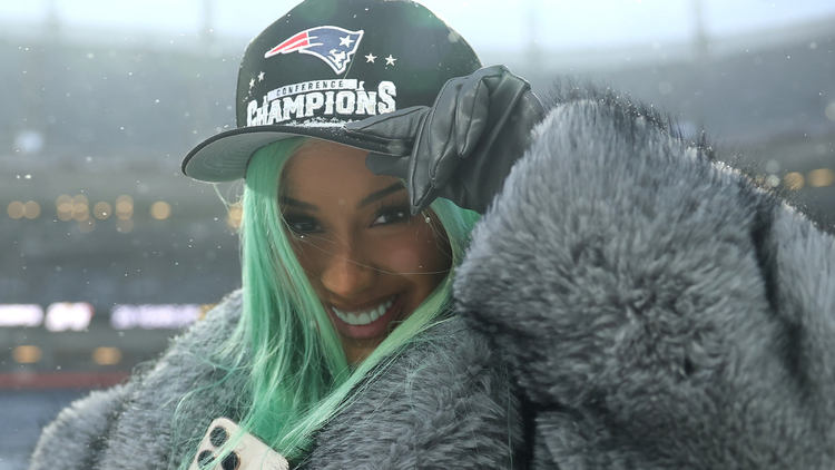 Social media (and Cardi B) react as New England Patriots and Seattle ...