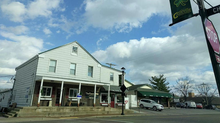 Just outside St. Louis is a charming hamlet with historic streets ...