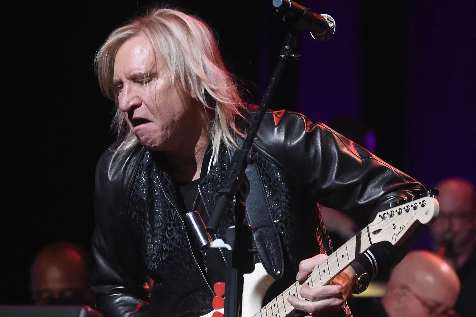 Watch Eagles perform without Joe Walsh for the first time since 1975