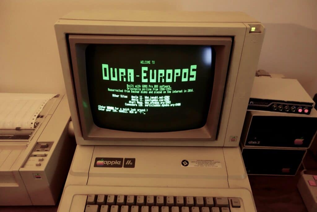 Unusual things from the ’80s/’90s internet