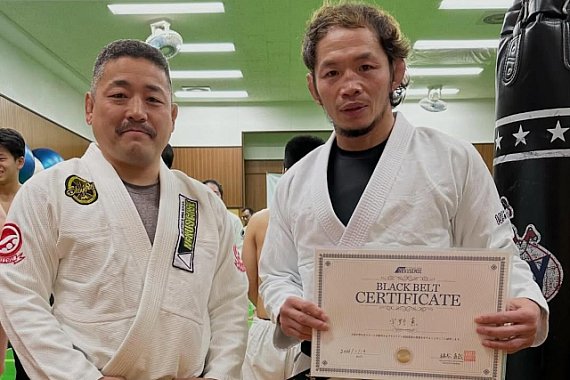 Japanese MMA legend Caol Uno earns jiu-jitsu black belt at age 50