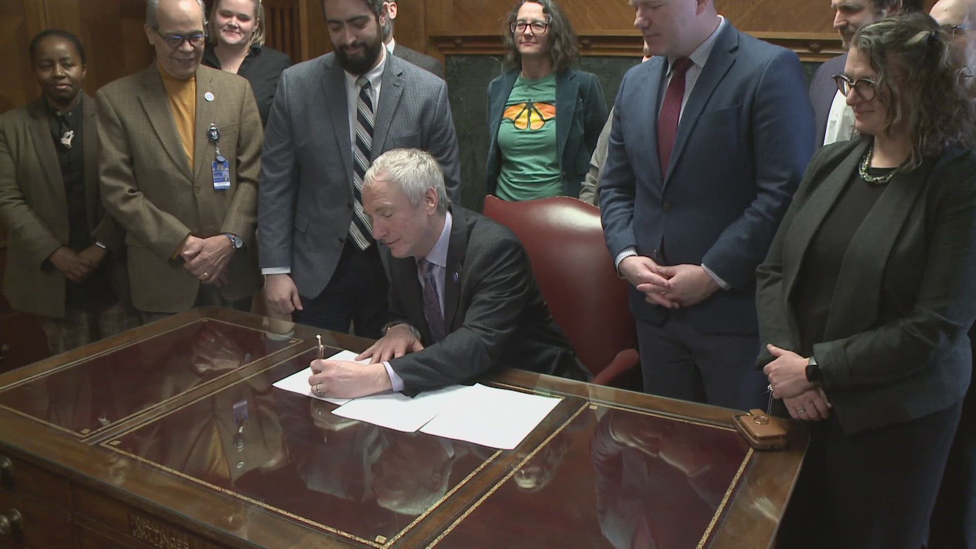 Mayor Ryan signs executive order banning city personnel from being used ...