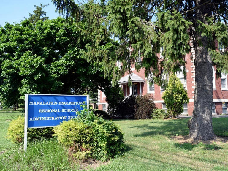 Delayed opening set for Manalapan-Englishtown Regional Schools: See details