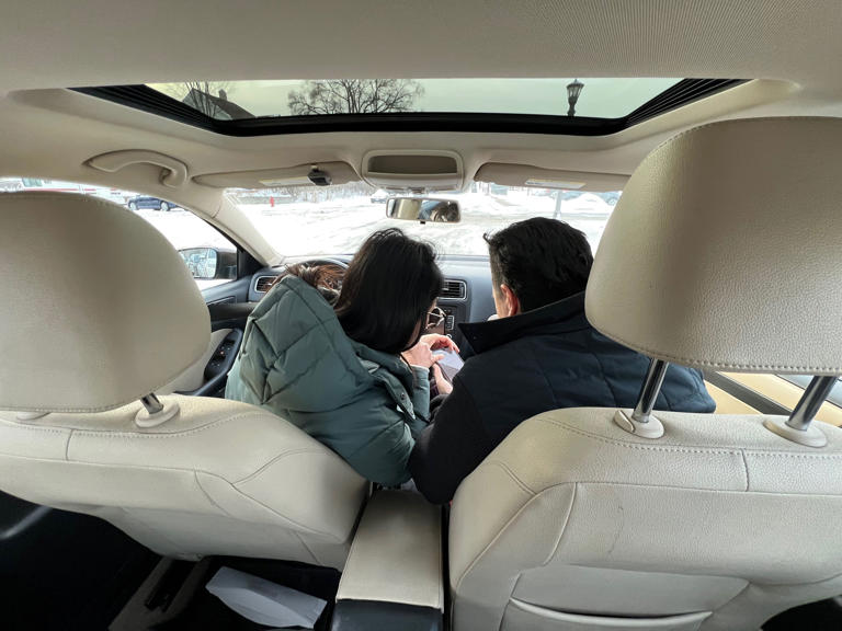 How Minnesota's rapid responders track ICE agents in real time