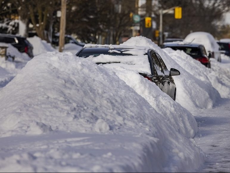 Toronto cleaning up after record-breaking snowfall