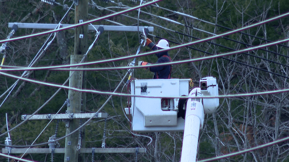 Duke Energy crews battle ice and wind to restore power in WNC mountain ...
