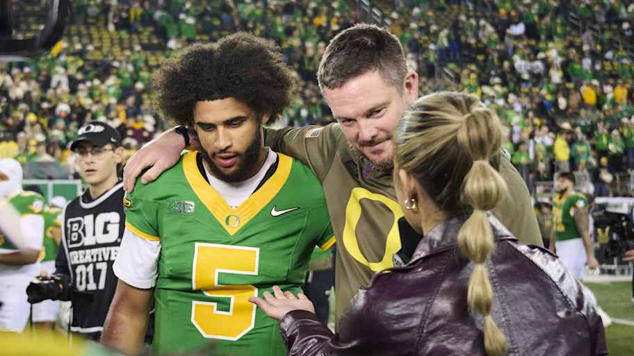 Oregon quarterback Dante Moore's partnership deals and growing NIL