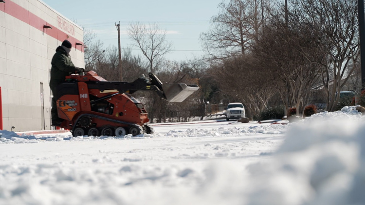 North Texas officials still urging residents to wait before getting ...