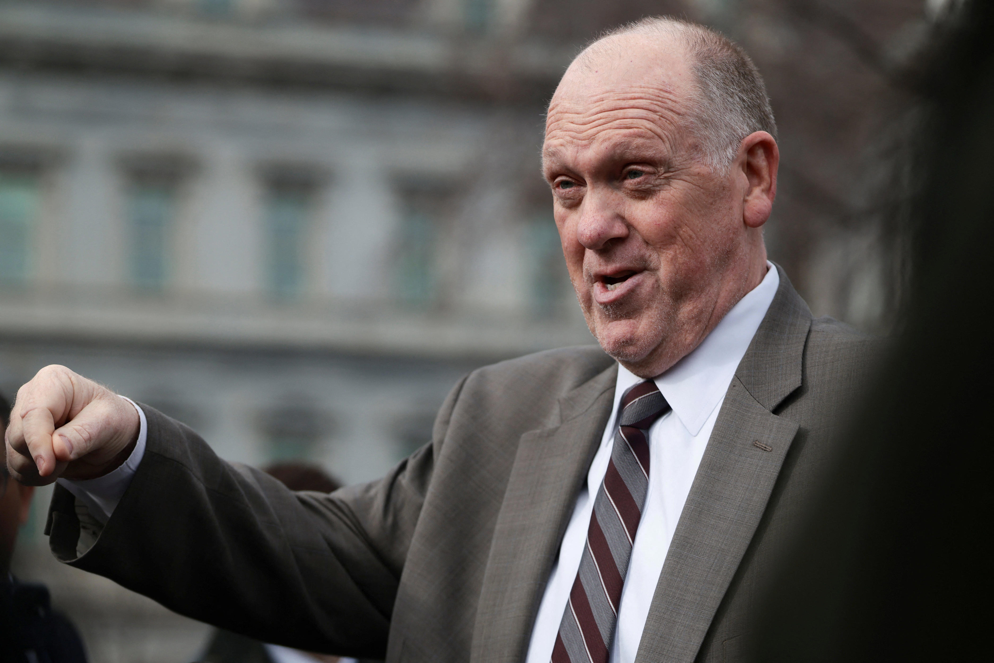 Trump to send border czar Tom Homan to Minnesota after Alex Pretti killing