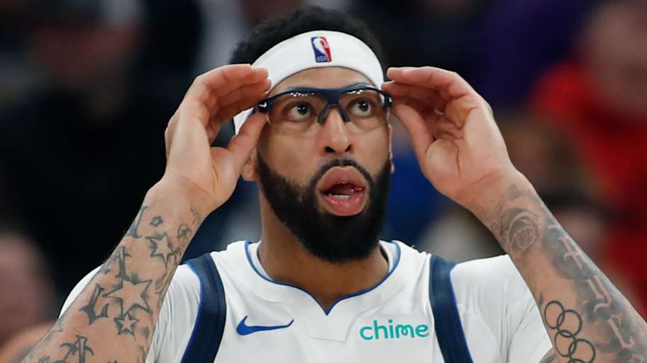 Anthony Davis injury gives Mavericks a major advantage no one saw coming