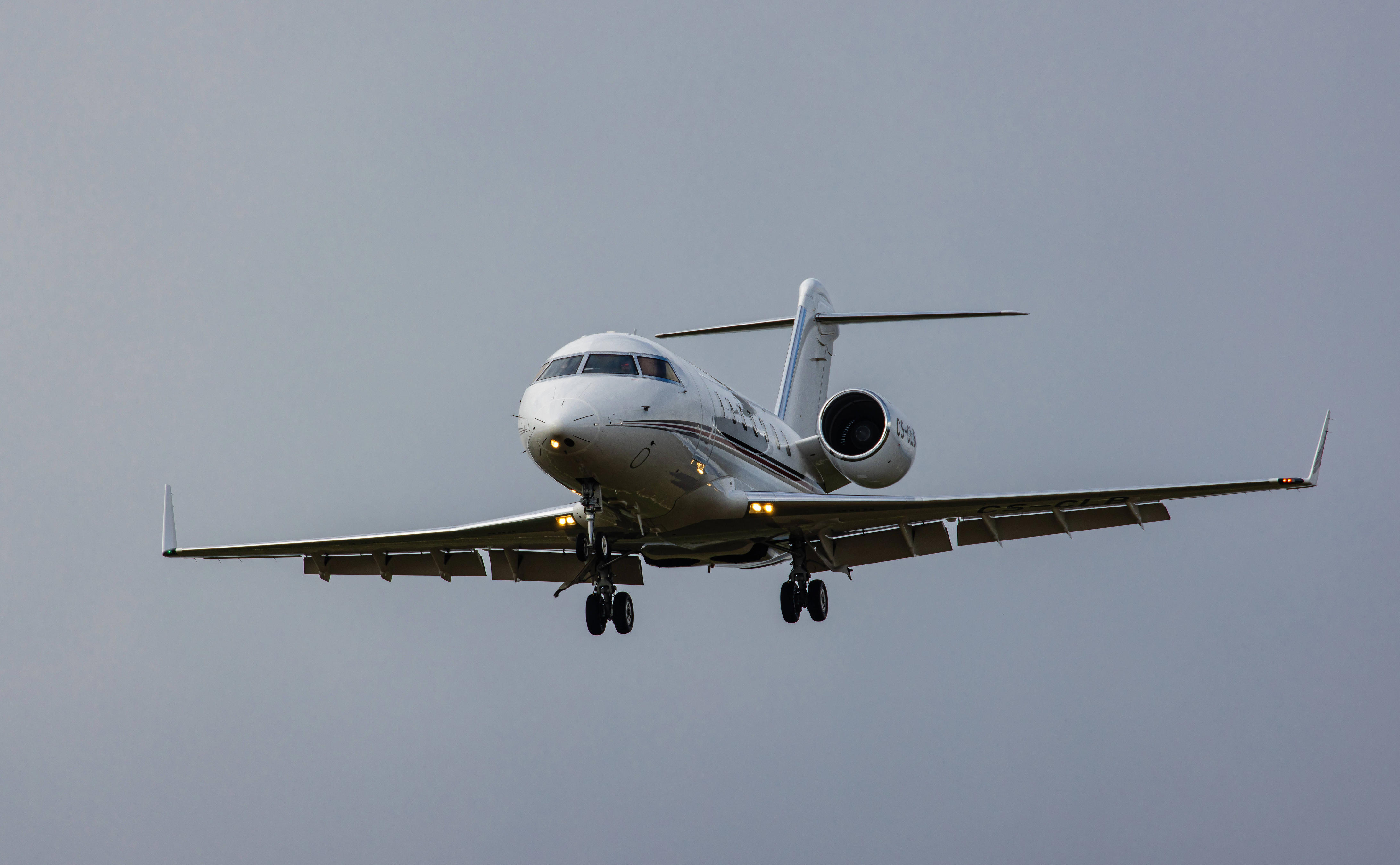 At least 6 dead in private jet crash in Bangor, Maine