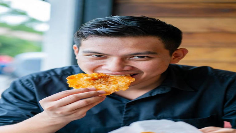 How menu wording tricks your brain into thinking food tastes better ...