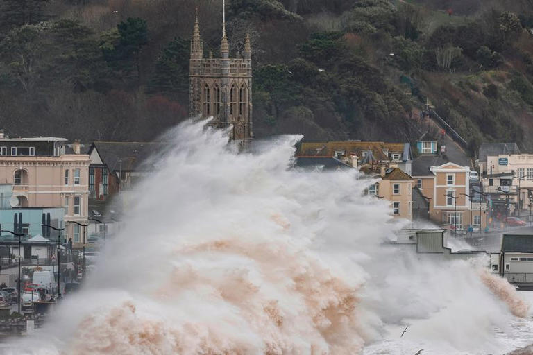 Met Office issues Storm Chandra flood warnings and lists 7 essentials ...