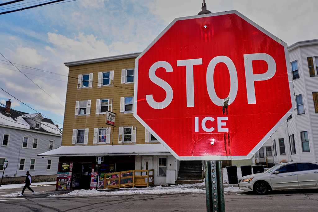Activists offer their own crackdown on ICE through license plate ...