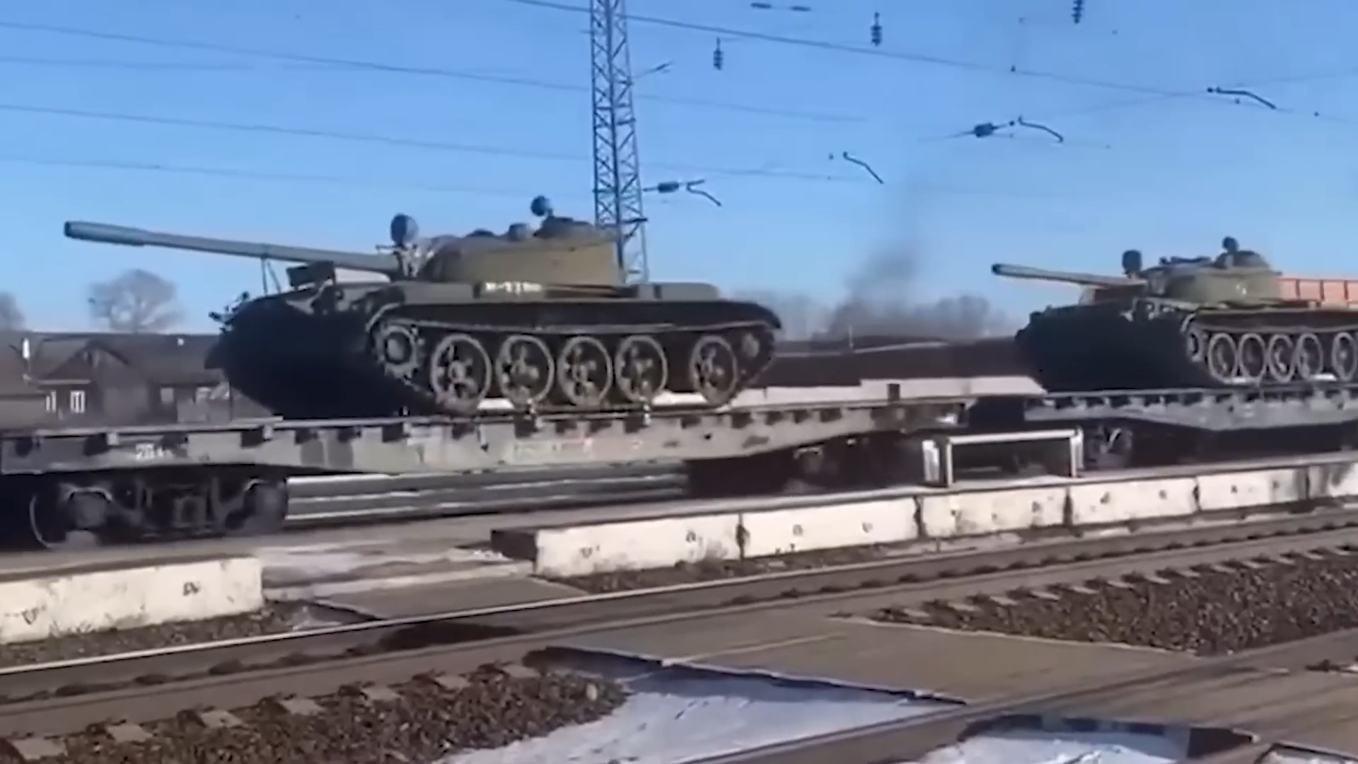 Russia pulled 70-year-old tanks out of storage - are they going to Ukraine?