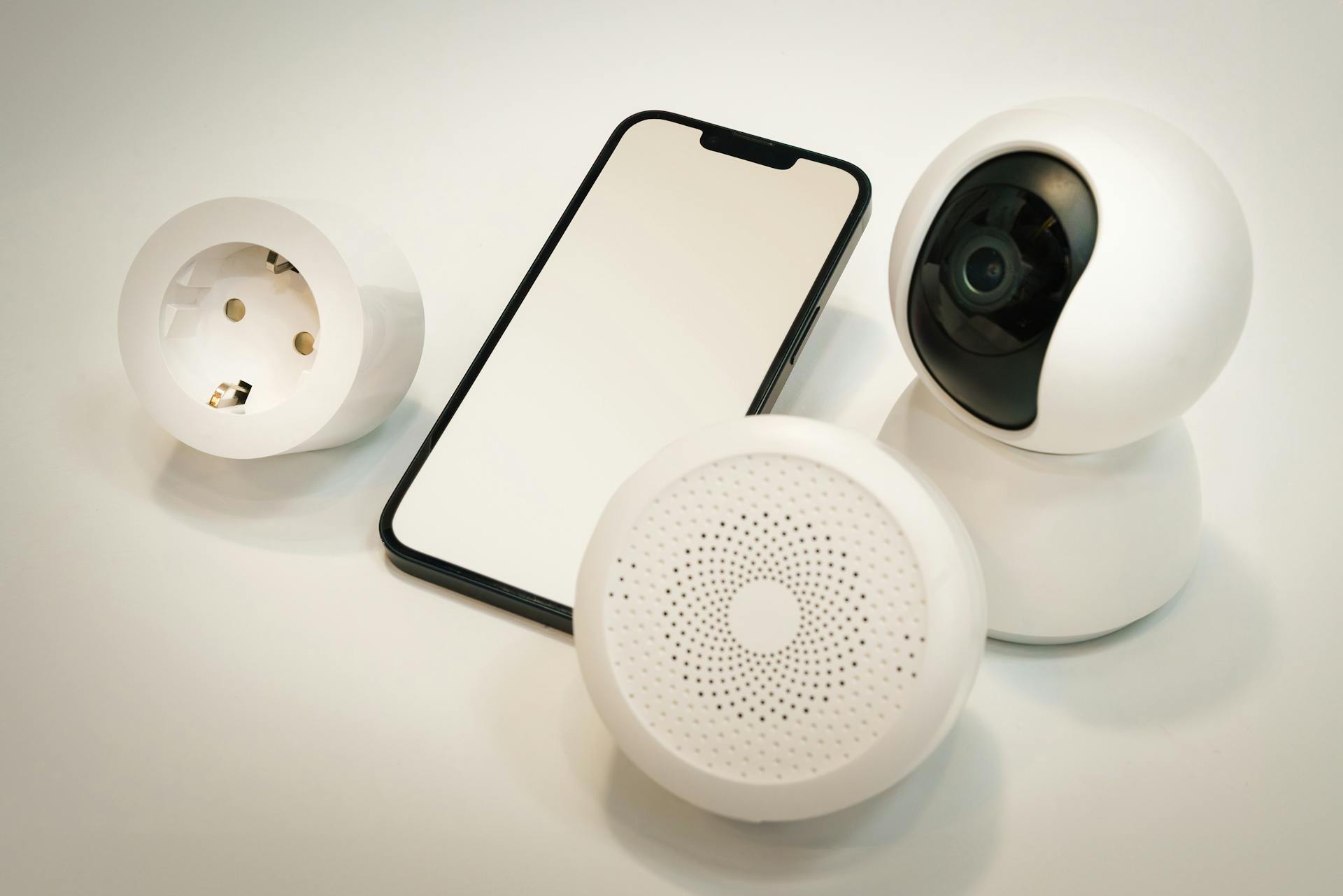 Smart home: 7 useful gadgets and 7 unnecessary expenses