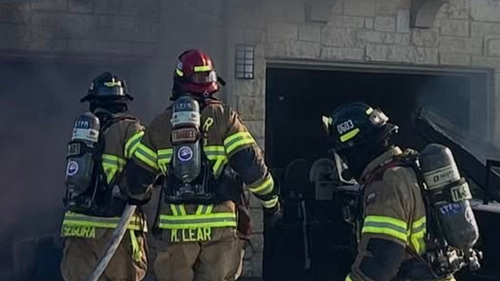 Structure collapse reported at Bee Cave apartment complex due to fire