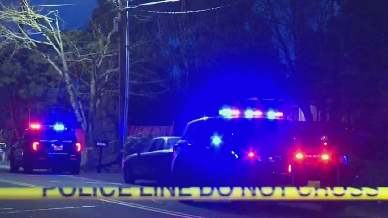 One dead after Powellhurst-Gilbert neighborhood shooting early Monday