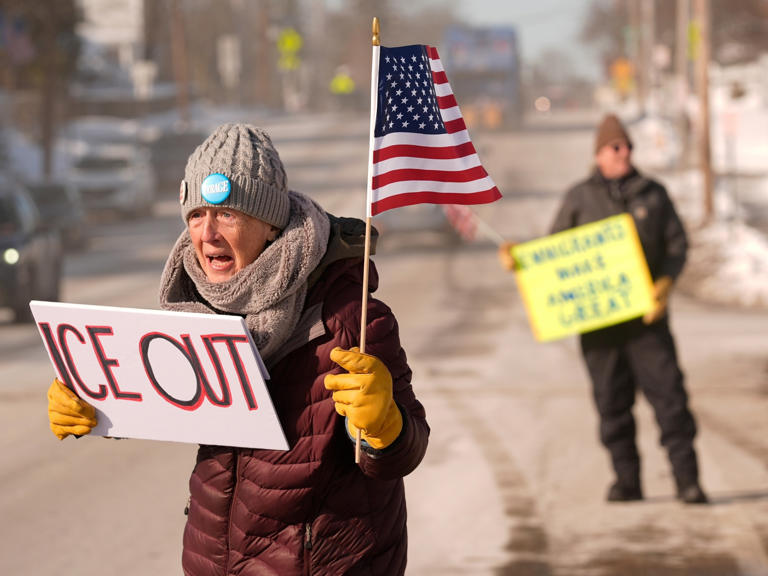 Judge hears arguments as Minnesota seeks temporary halt to ongoing ICE ...