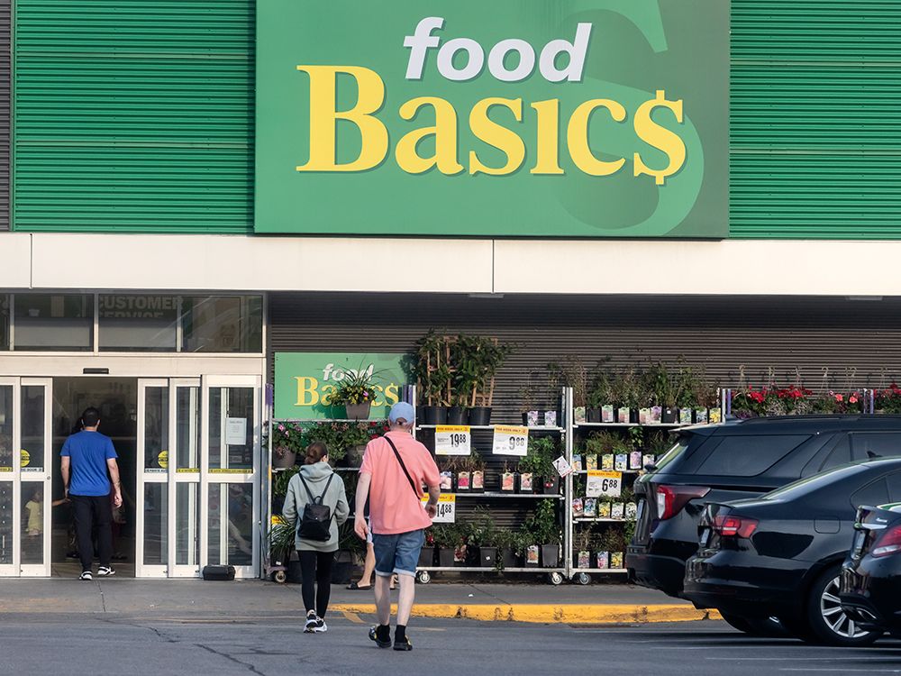 What's the new Canada Groceries and Essentials Benefit? Find out who's ...
