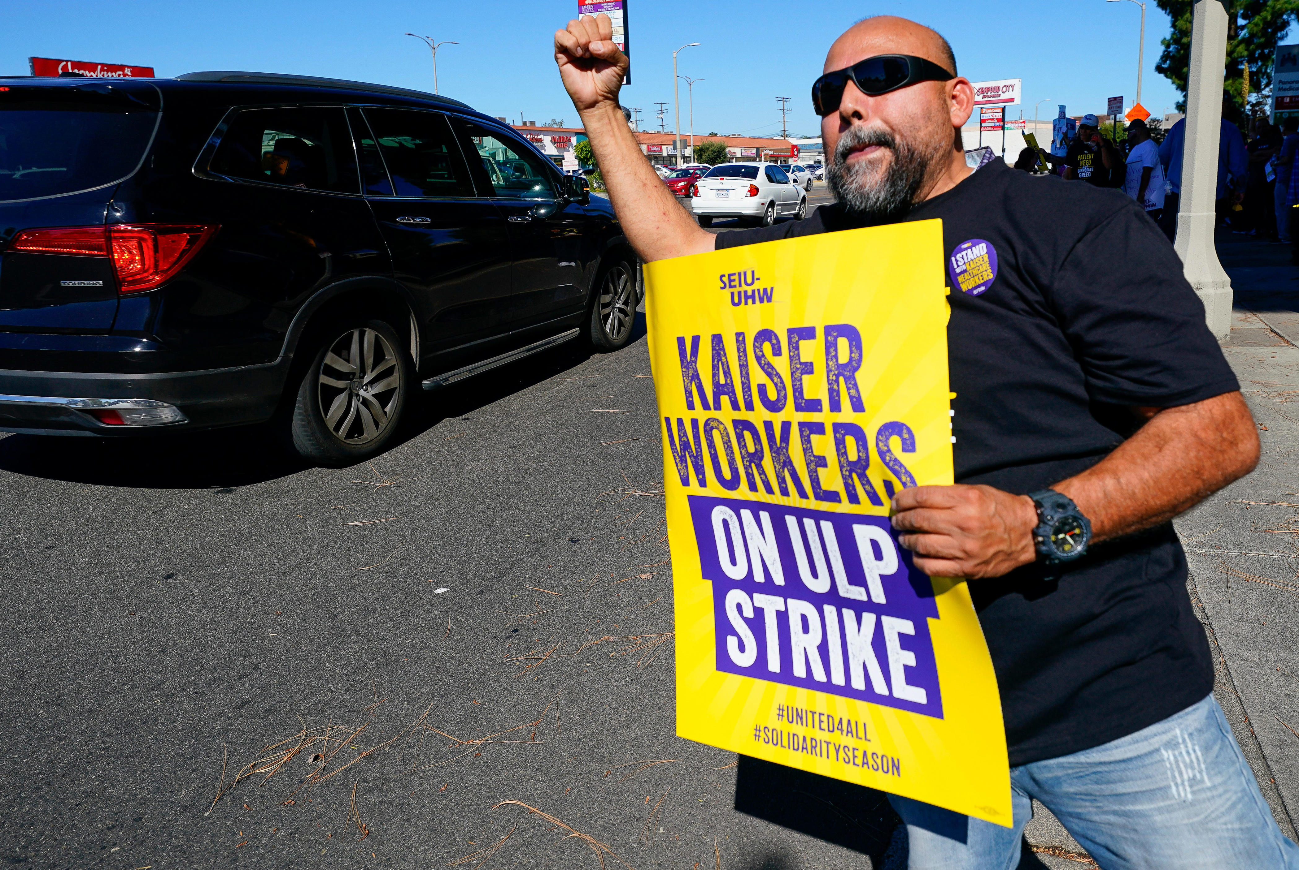 What's the reason behind the Kaiser strike in NorCal, SoCal, Hawaii?