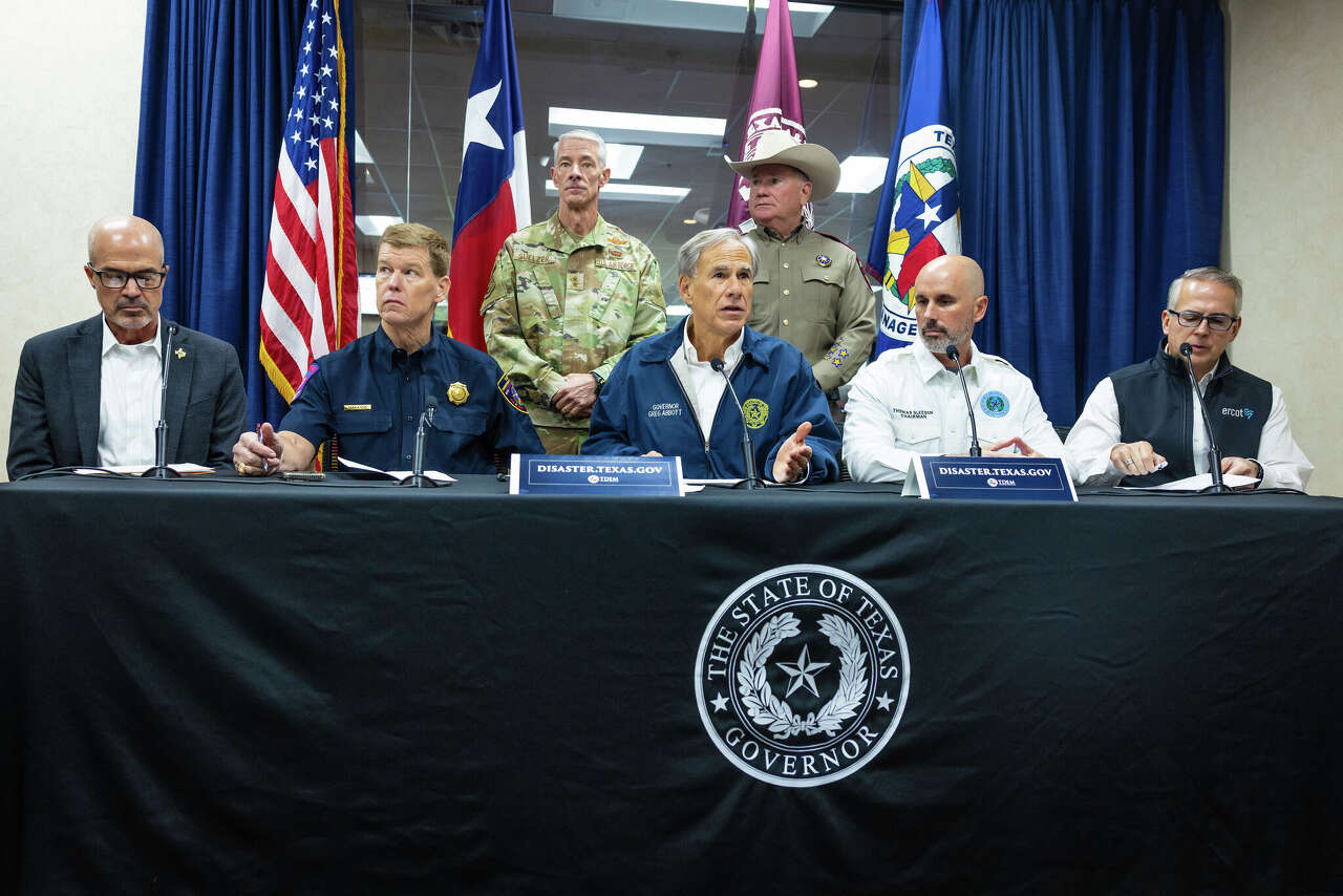 Abbott expands Winter Storm Fern disaster declaration to 219 counties