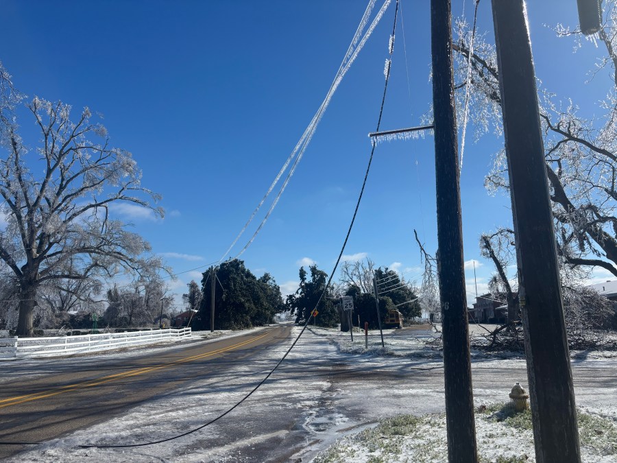 Rolling Fork faces outages, icy streets