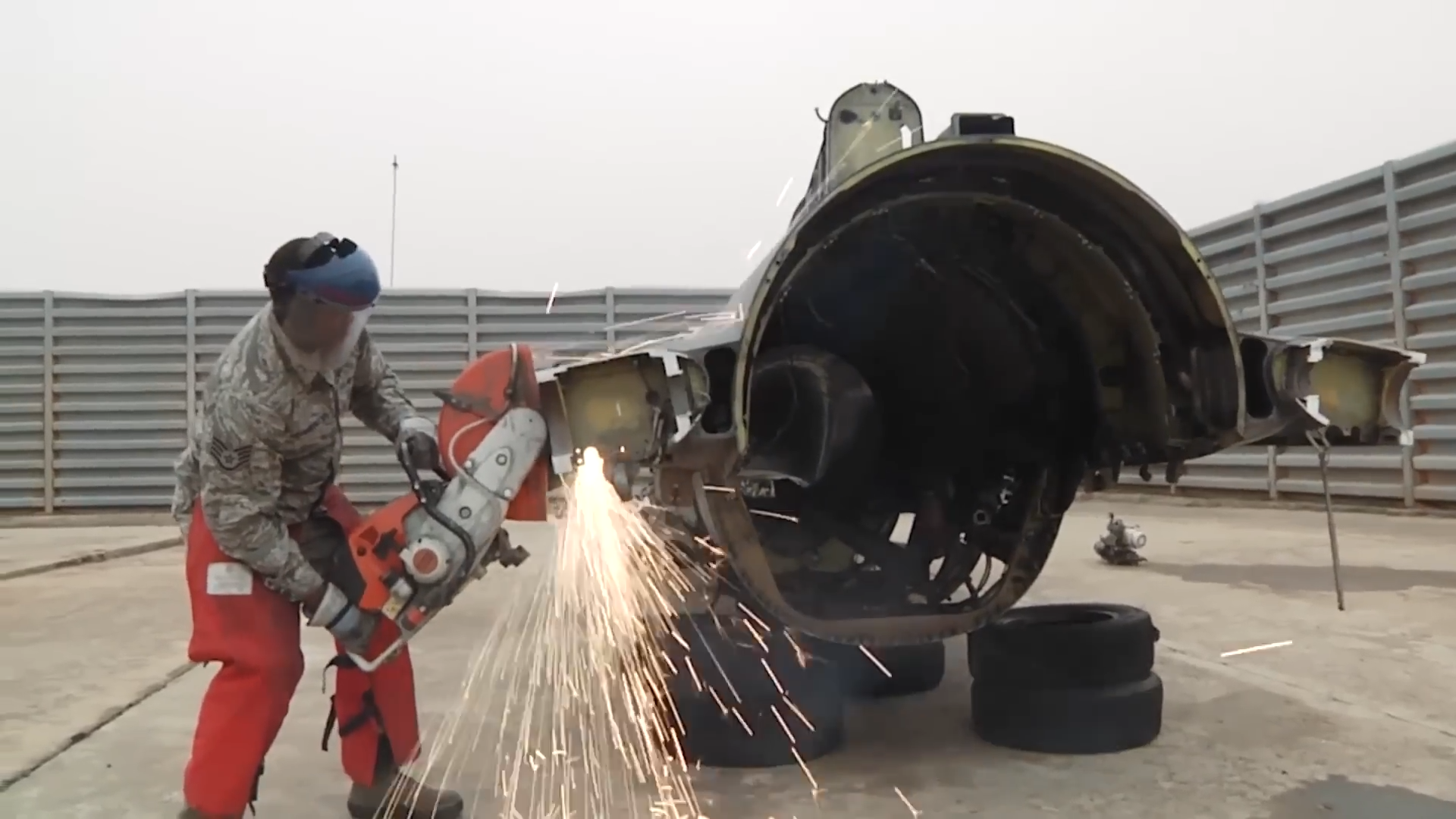 Russia’s fastest interceptor keeps falling from the sky and Ukraine ...