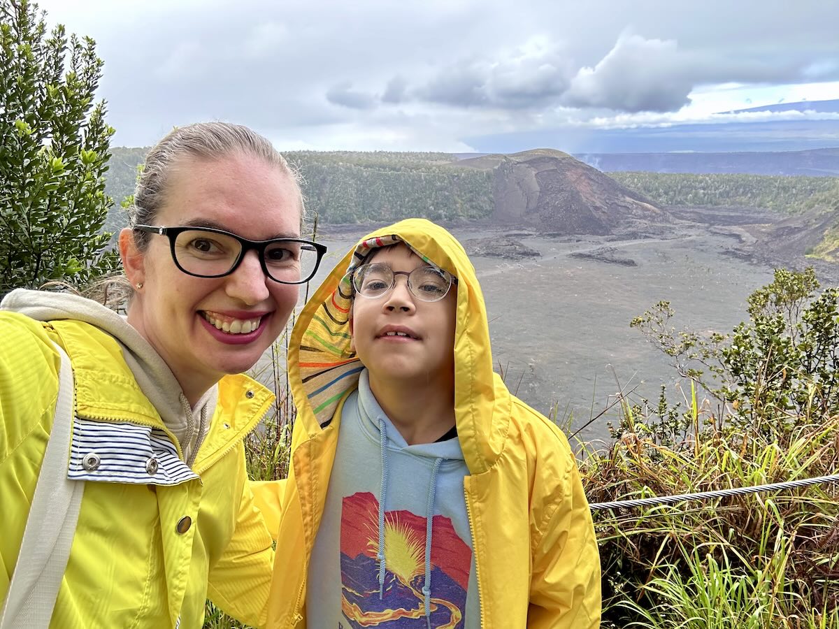 How to see real lava at Hawaii Volcanoes National Park (2026 guide)