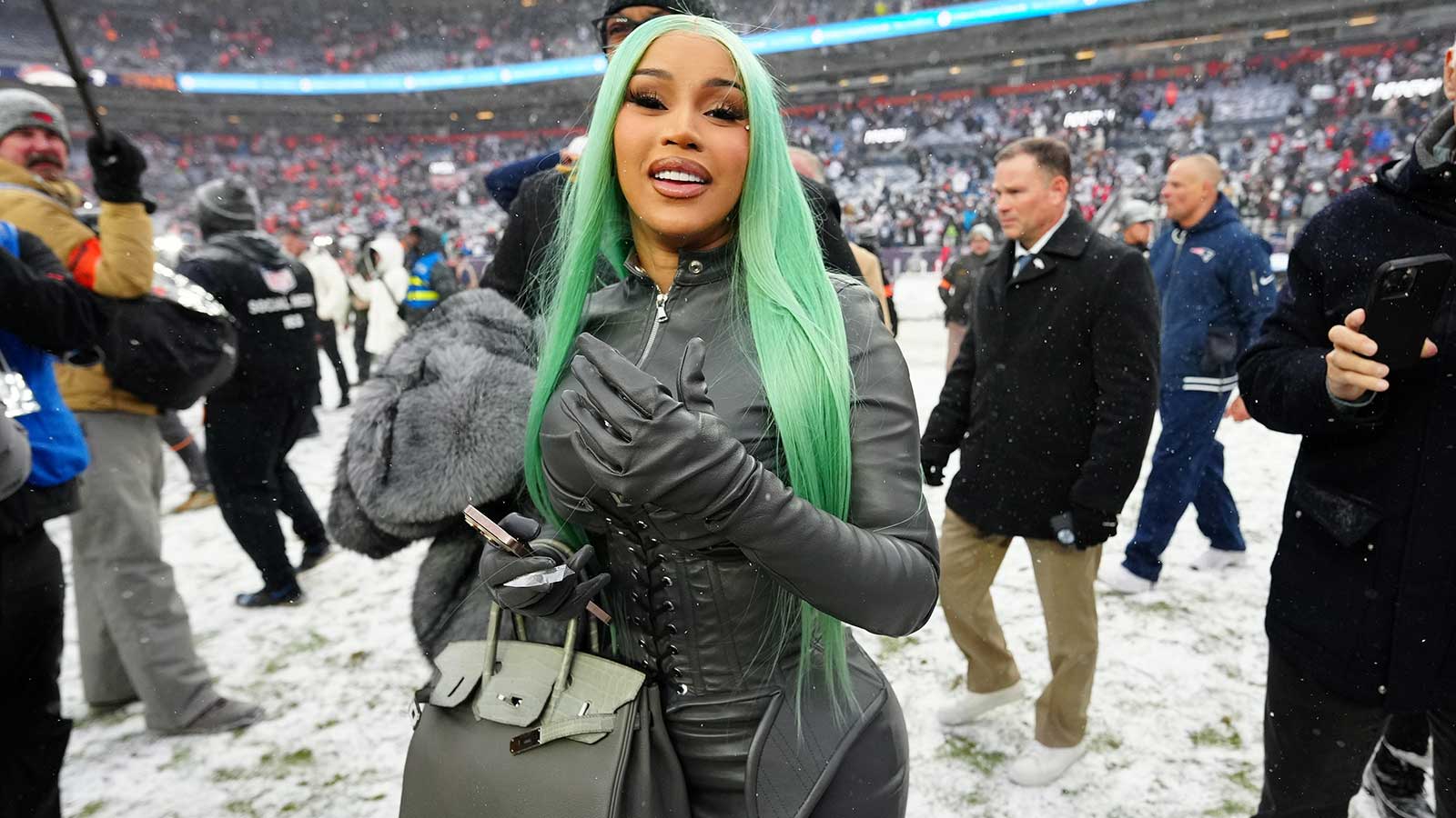 Not even a blizzard could stop Cardi B from being fired up for Patriots ...