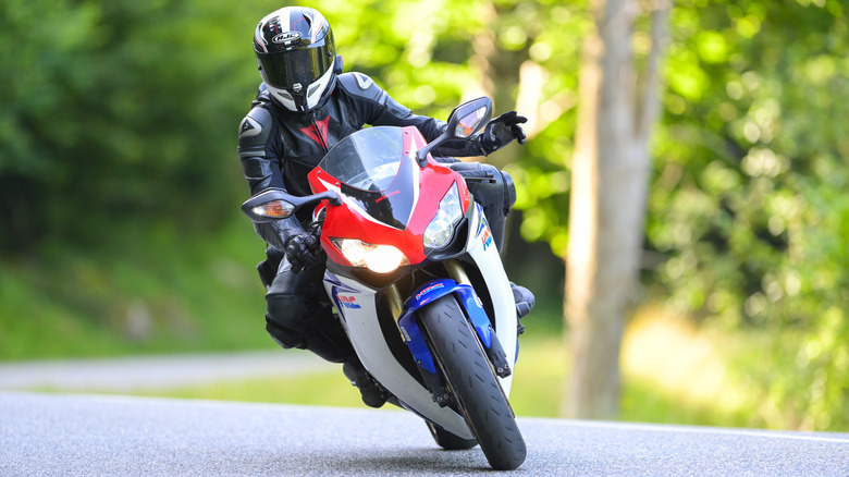 You can use Apple CarPlay on a motorcycle — here's how