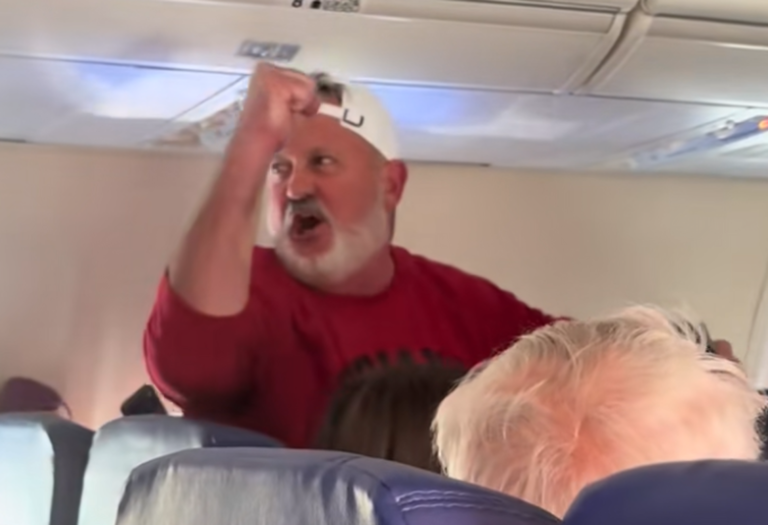 Dad turns flight into a college football pep rally before title game