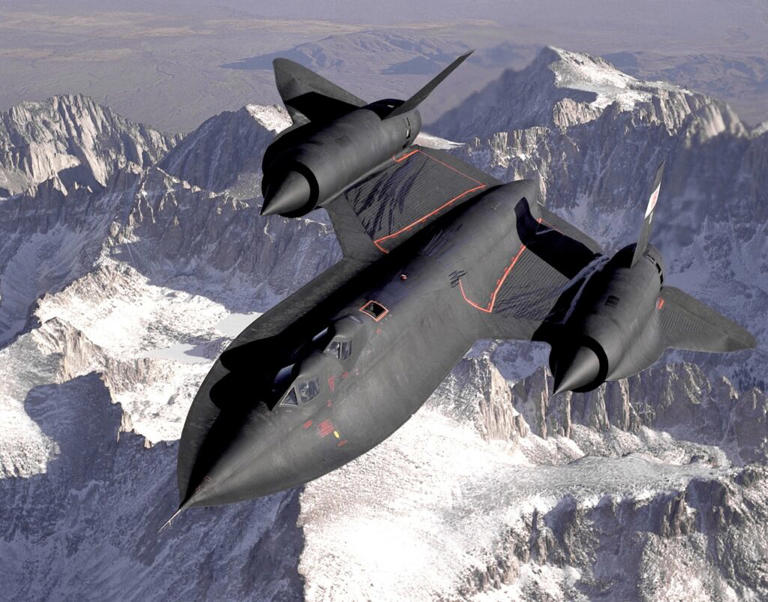 6 secret military aircraft the public was never meant to see