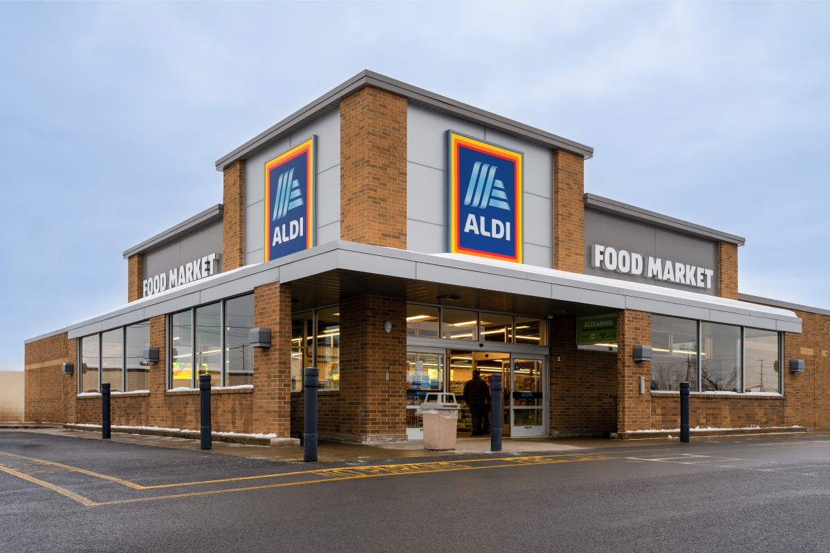 Aldi's $6.99 triangle cat scratcher: The perfect toy for your feline friend