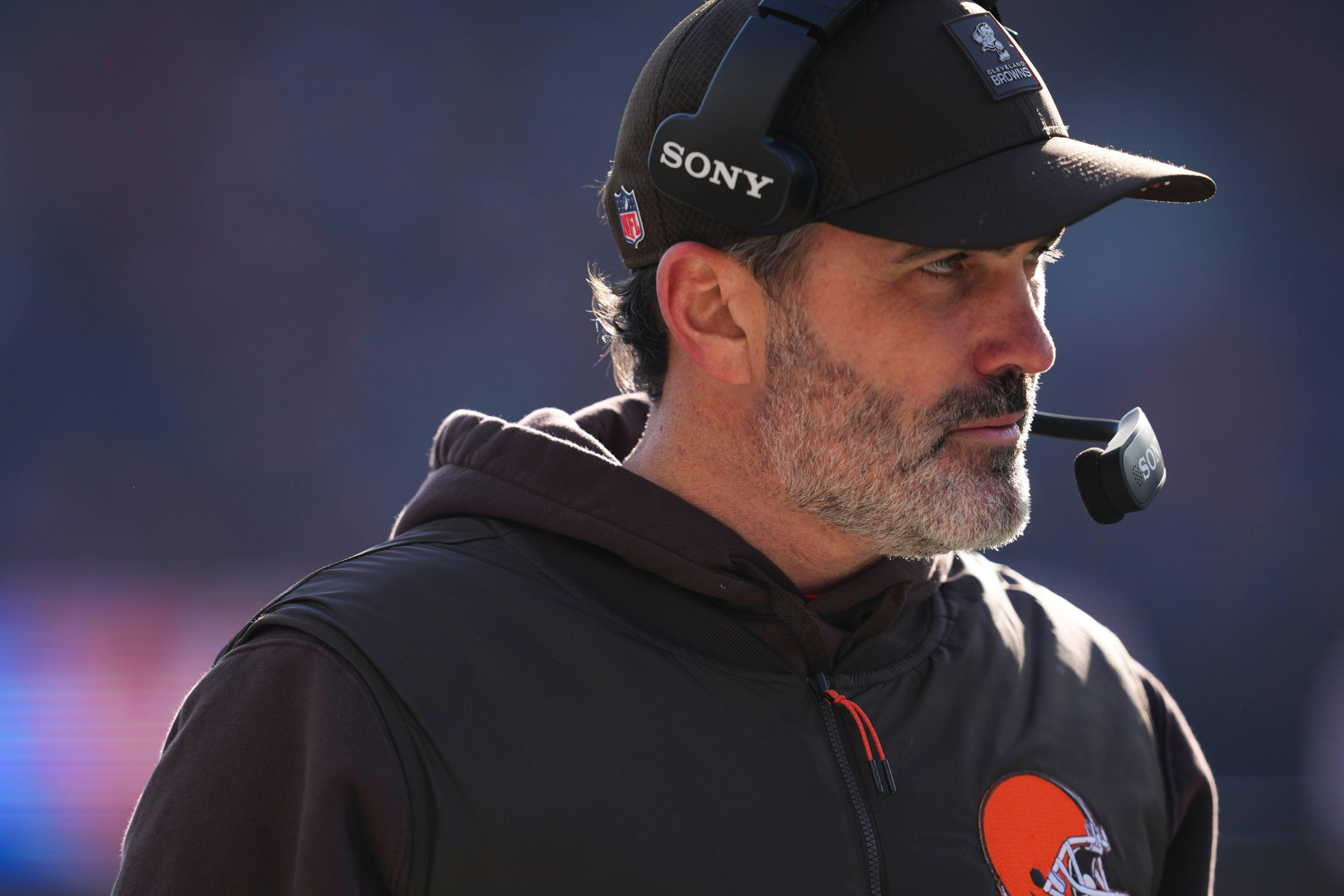 New Falcons coach Stefanski adds former Dolphins assistant Aukerman as ...