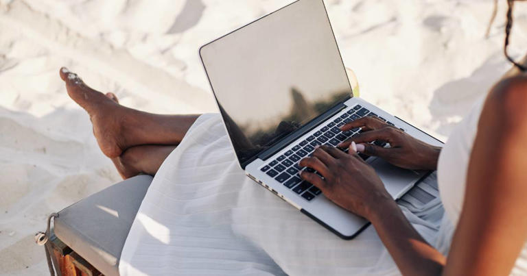 Here's how to get out of the US now: Discover the best travel jobs for ...