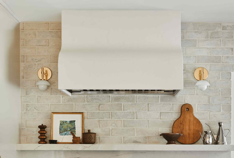 How to degrease a range hood without harsh chemicals, according to ...