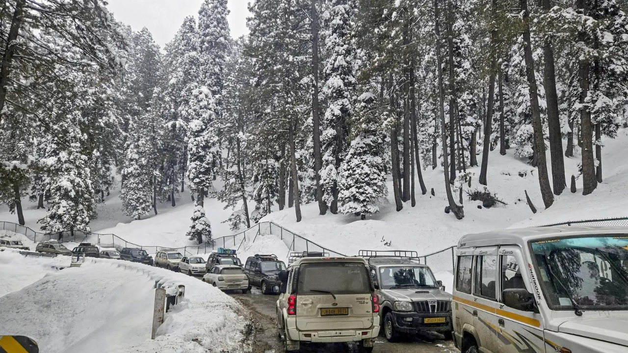 Kashmir peaceful, ready to welcome visitors: Deputy CM