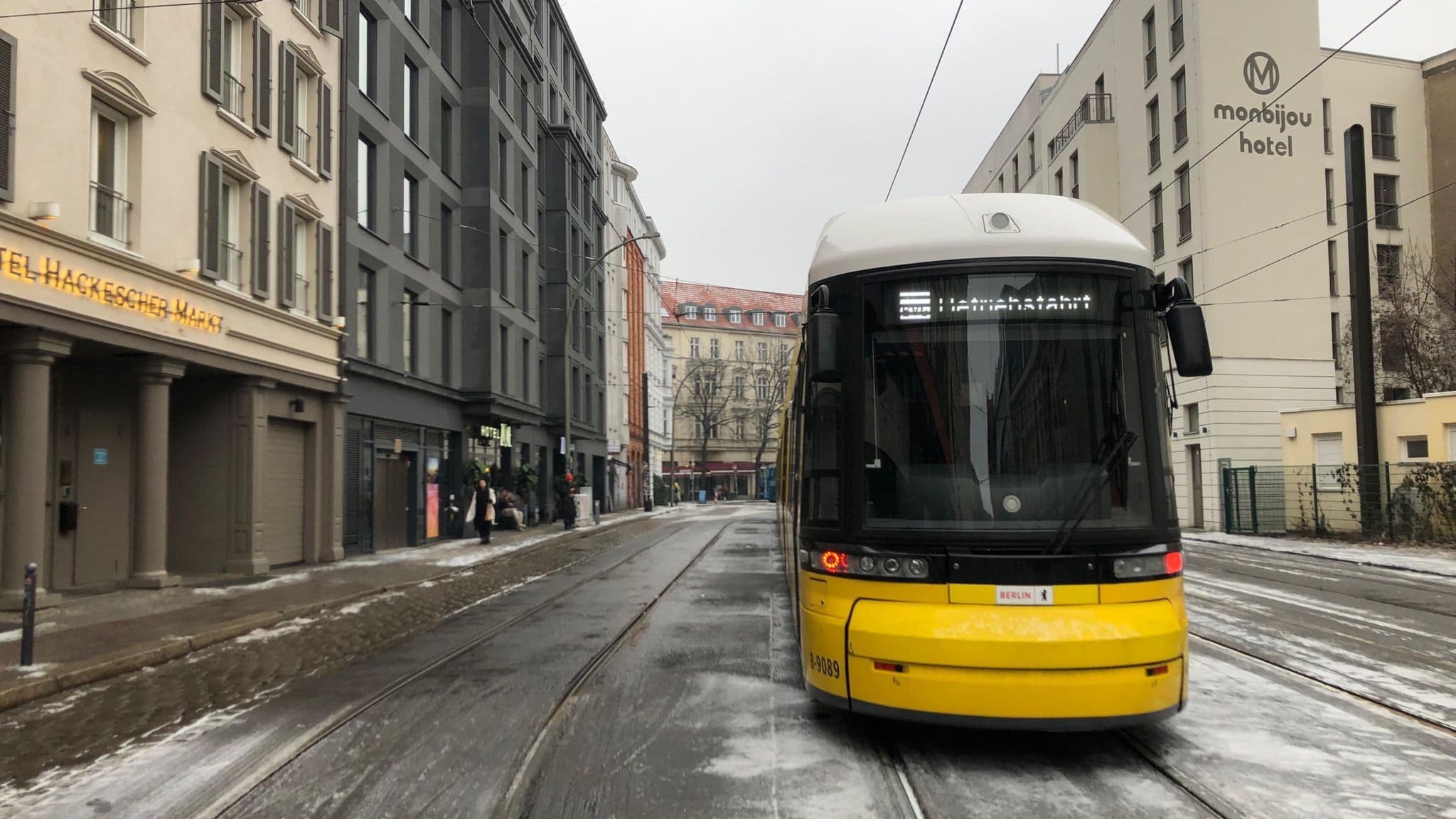 BVG Tram-Update: Straßenbahn bleibt auch Dienstagmorgen stehen - wann ...